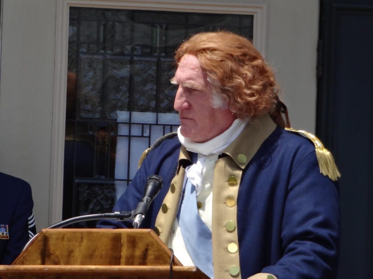 Famous Figures - Wigs for Interpreters and Impersonators